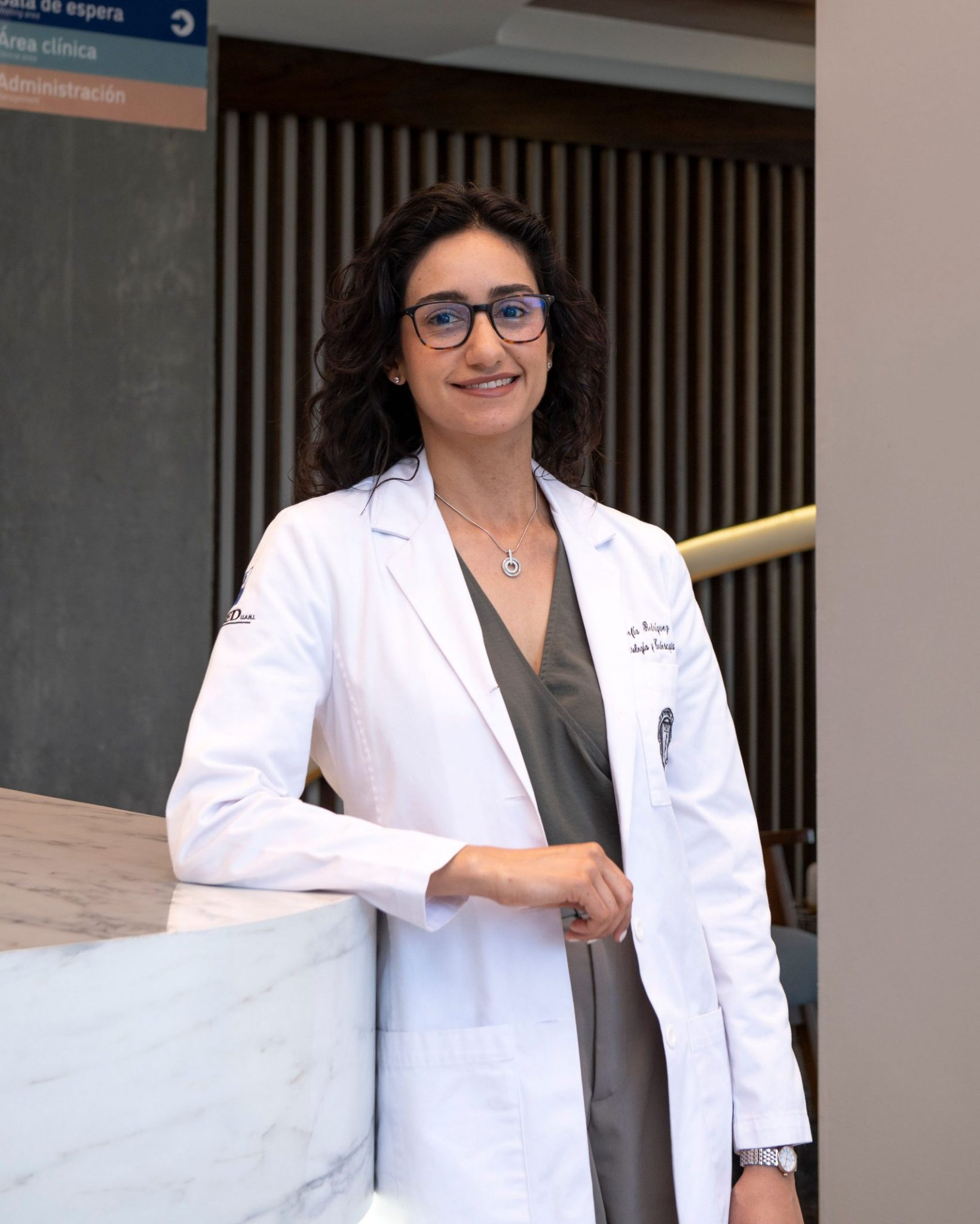 Dra. Sofía Rodríguez - Dra. Sofía Rodríguez - Gastroenteróloga en Monterrey